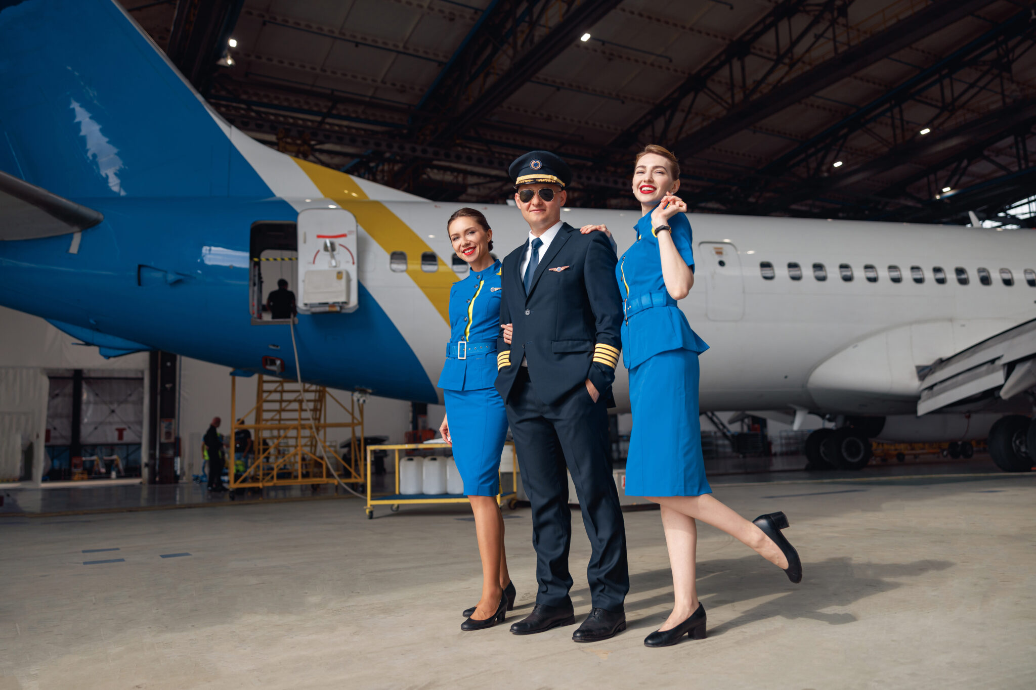 How Should a Flight Attendant Dress? A Complete Guide to Uniforms and ...